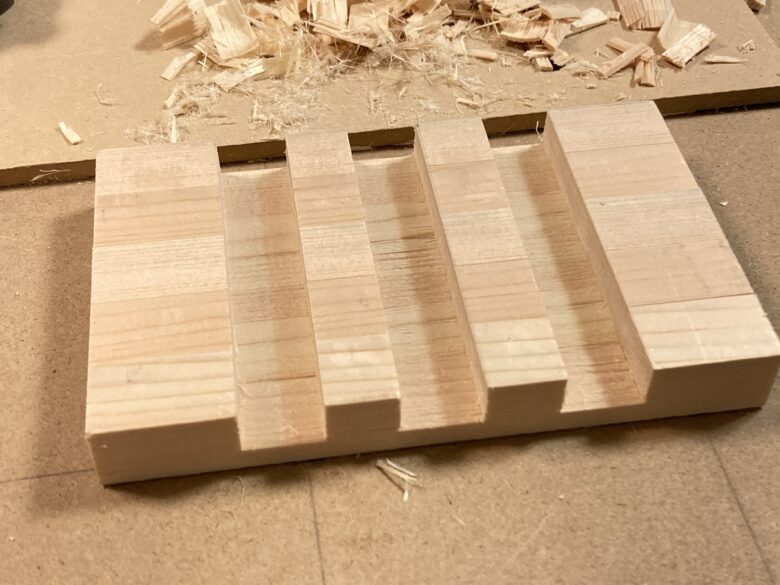 How to cut a 90-degree angle with a hand saw - Sakuyakonoha\'s DIY